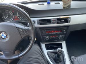Melns BMW 318 2009 Rīga, ar dzinēja tilpumu 2.00 L un nobraukumu 300 tūkst. km par 4650 €, foto 15 vietnē AUTOMOTO.COM.LV