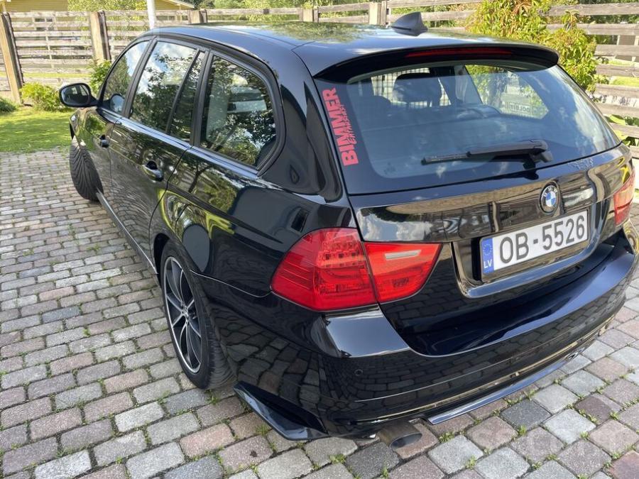 Melns BMW 318 2009 Rīga, ar dzinēja tilpumu 2.00 L un nobraukumu 300 tūkst. km par 4650 €, foto 23 vietnē AUTOMOTO.COM.LV