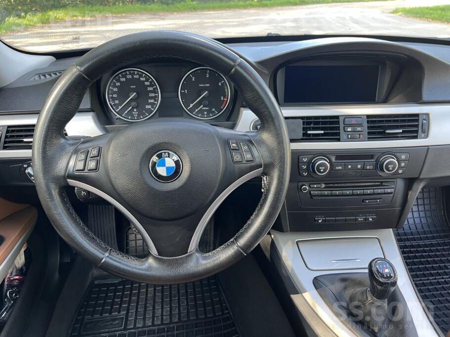 Melns BMW 318 2009 Liepāja, ar dzinēja tilpumu 2.00 L un nobraukumu 310 tūkst. km par 4800 €, foto 13 vietnē AUTOMOTO.COM.LV