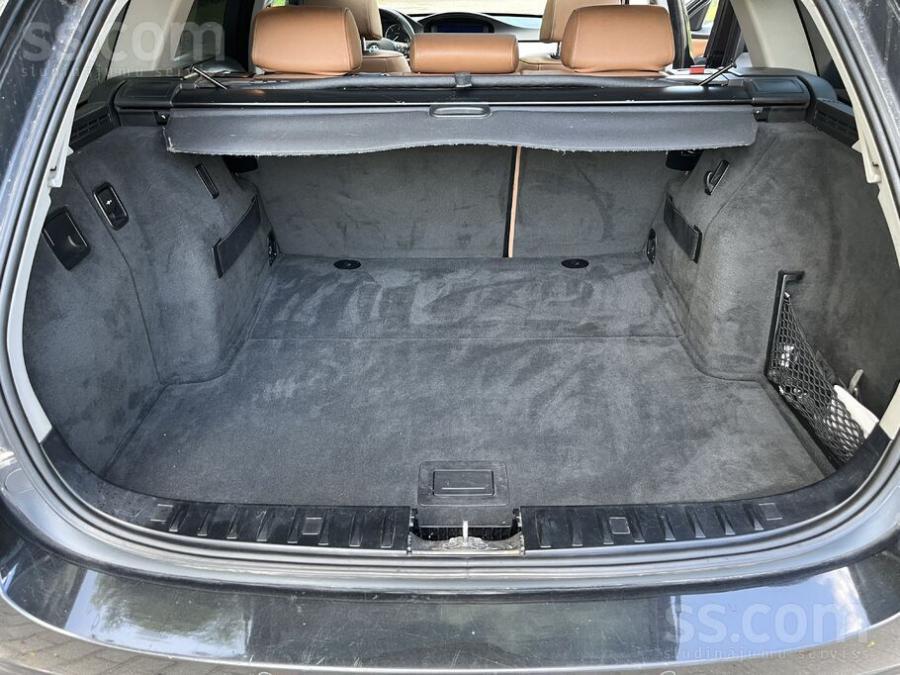 Melns BMW 318 2009 Liepāja, ar dzinēja tilpumu 2.00 L un nobraukumu 310 tūkst. km par 4800 €, foto 15 vietnē AUTOMOTO.COM.LV