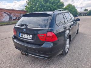 Black BMW 318 2009 in Siauliai, with an engine capacity of 2.00 L and mileage of 261 thousand km for 2950 €, photo 5 on AUTOMOTO.COM.LV