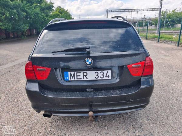 Melns BMW 318 2009 Šauļi, ar dzinēja tilpumu 2.00 L un nobraukumu 261 tūkst. km par 2950 €, foto 5 vietnē AUTOMOTO.COM.LV