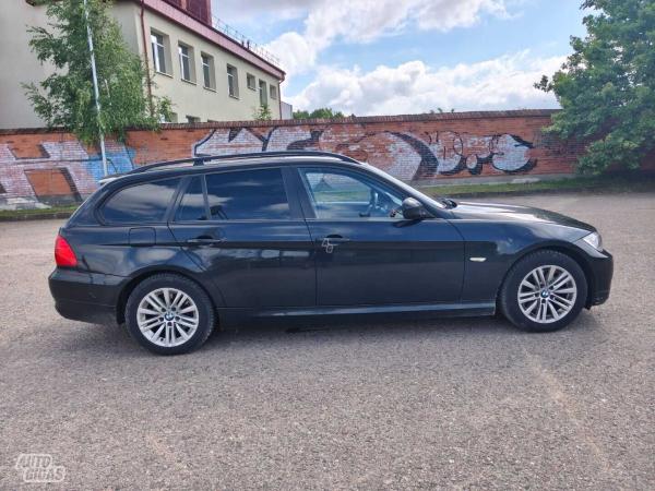 Melns BMW 318 2009 Šauļi, ar dzinēja tilpumu 2.00 L un nobraukumu 261 tūkst. km par 2950 €, foto 7 vietnē AUTOMOTO.COM.LV