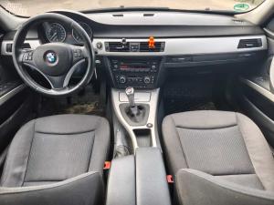Black BMW 318 2009 in Siauliai, with an engine capacity of 2.00 L and mileage of 261 thousand km for 2950 €, photo 10 on AUTOMOTO.COM.LV