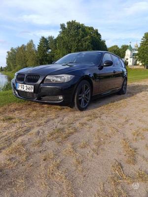Black BMW 318 2009 in Kaunas, with an engine capacity of 2.00 L and mileage of 280 thousand km for 3800 €, photo 12 on AUTOMOTO.COM.LV