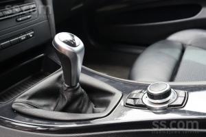 Black BMW 318 2009 in Riga, with an engine capacity of 2.00 L and mileage of 0 thousand km for 5790 €, photo 21 on AUTOMOTO.COM.LV