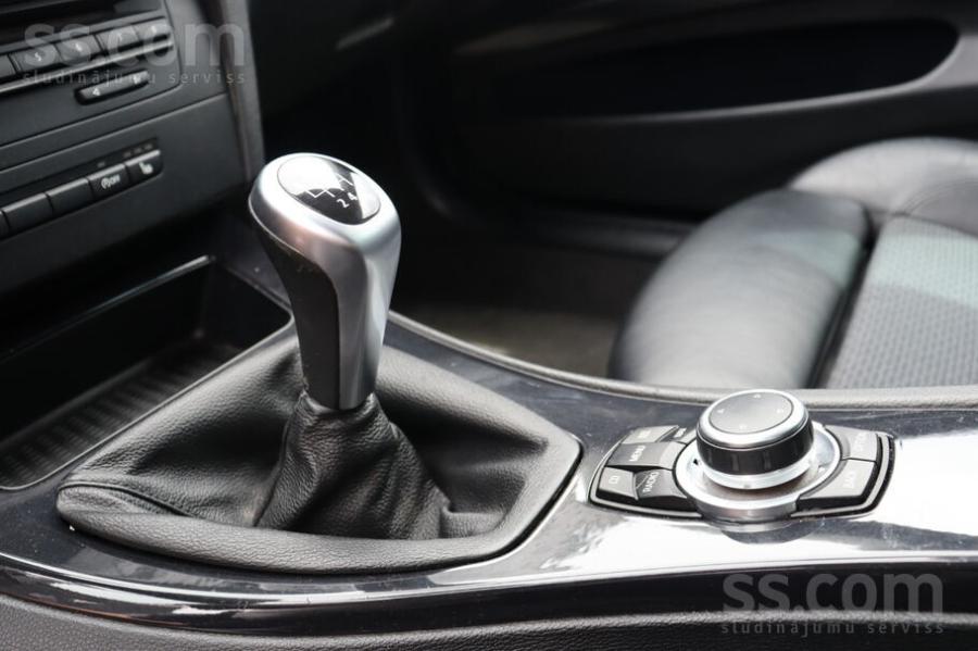 Black BMW 318 2009 in Riga, with an engine capacity of 2.00 L and mileage of 0 thousand km for 5790 €, photo 21 on AUTOMOTO.COM.LV