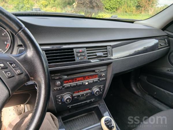 Черный БМВ 318 2009 в Рига, объемом двигателя 2.00 л и пробегом 480 тыс. км за 2700 €, фото 8 на AUTOMOTO.COM.LV