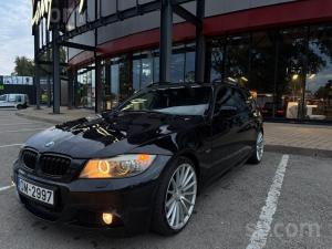 Black BMW 318 2009 in Riga, with an engine capacity of 2.00 L and mileage of 285 thousand km for 5950 €, photo  on AUTOMOTO.COM.LV