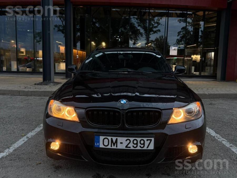 Black BMW 318 2009 in Riga, with an engine capacity of 2.00 L and mileage of 285 thousand km for 5950 €, photo 4 on AUTOMOTO.COM.LV
