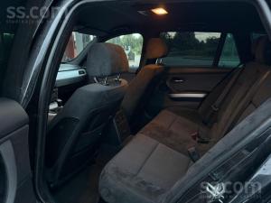Black BMW 318 2009 in Riga, with an engine capacity of 2.00 L and mileage of 285 thousand km for 5950 €, photo 11 on AUTOMOTO.COM.LV