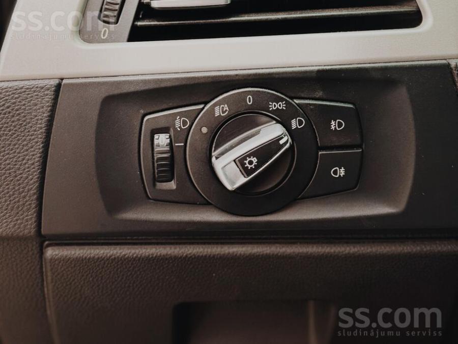 Black BMW 318 2009 in Aluksne, with an engine capacity of 2.00 L and mileage of 474 thousand km for 5300 €, photo 10 on AUTOMOTO.COM.LV