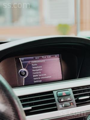 Black BMW 318 2009 in Aluksne, with an engine capacity of 2.00 L and mileage of 474 thousand km for 5300 €, photo 12 on AUTOMOTO.COM.LV