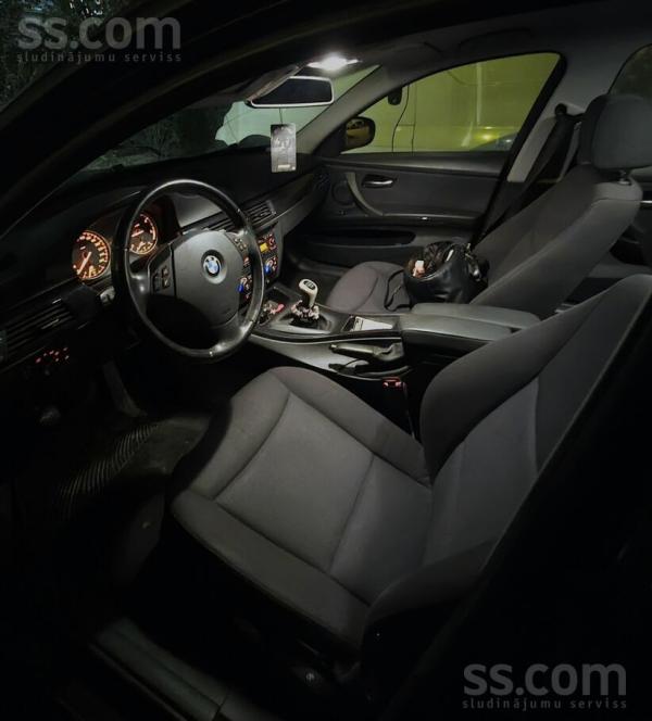 Melns BMW 318 2009 Rīga, ar dzinēja tilpumu 2.00 L un nobraukumu 477 tūkst. km par 2600 €, foto 9 vietnē AUTOMOTO.COM.LV