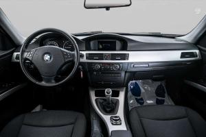 Black BMW 318 2009 in Kaunas, with an engine capacity of 2.00 L and mileage of 261 thousand km for 4990 €, photo 7 on AUTOMOTO.COM.LV