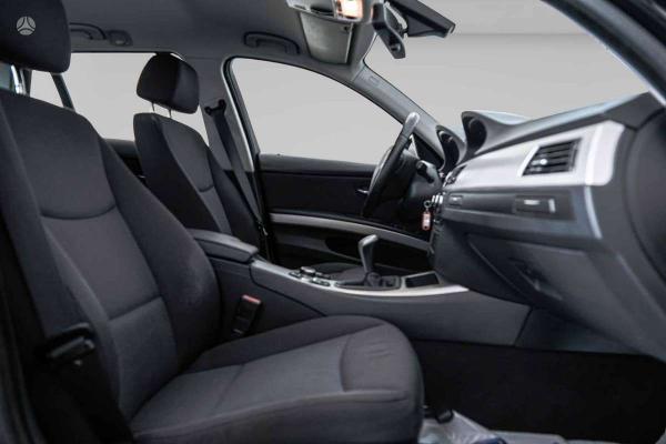 Melns BMW 318 2009 Kauņa, ar dzinēja tilpumu 2.00 L un nobraukumu 261 tūkst. km par 4990 €, foto 8 vietnē AUTOMOTO.COM.LV