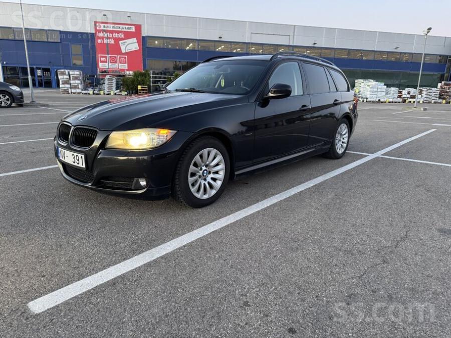 Melns BMW 318 2009 Daugavpils, ar dzinēja tilpumu 2.00 L un nobraukumu 332 tūkst. km par 6000 €, foto 3 vietnē AUTOMOTO.COM.LV