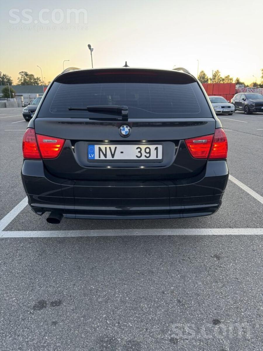 Melns BMW 318 2009 Daugavpils, ar dzinēja tilpumu 2.00 L un nobraukumu 332 tūkst. km par 6000 €, foto 7 vietnē AUTOMOTO.COM.LV