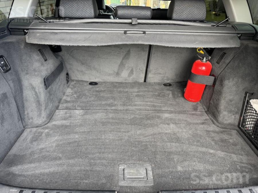 Melns BMW 318 2009 Daugavpils, ar dzinēja tilpumu 2.00 L un nobraukumu 332 tūkst. km par 6000 €, foto 8 vietnē AUTOMOTO.COM.LV
