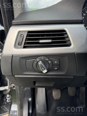 Melns BMW 318 2009 Daugavpils, ar dzinēja tilpumu 2.00 L un nobraukumu 332 tūkst. km par 6000 €, foto 10 vietnē AUTOMOTO.COM.LV