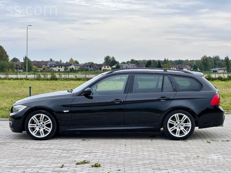 Black BMW 318 2009 in Riga, with an engine capacity of 2.00 L and mileage of 272 thousand km for 4890 €, photo 26 on AUTOMOTO.COM.LV
