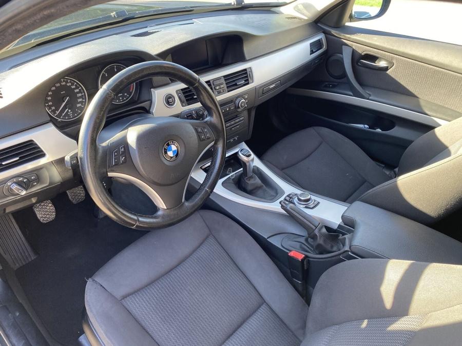 Melns BMW 318 2009 Kauņa, ar dzinēja tilpumu 2.00 L un nobraukumu 330 tūkst. km par 3990 €, foto 6 vietnē AUTOMOTO.COM.LV