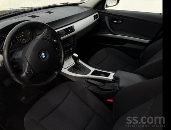 Melns BMW 318 2009 Jūrmala, ar dzinēja tilpumu 2.00 L un nobraukumu 309 tūkst. km par 3500 €, foto 5 vietnē AUTOMOTO.COM.LV