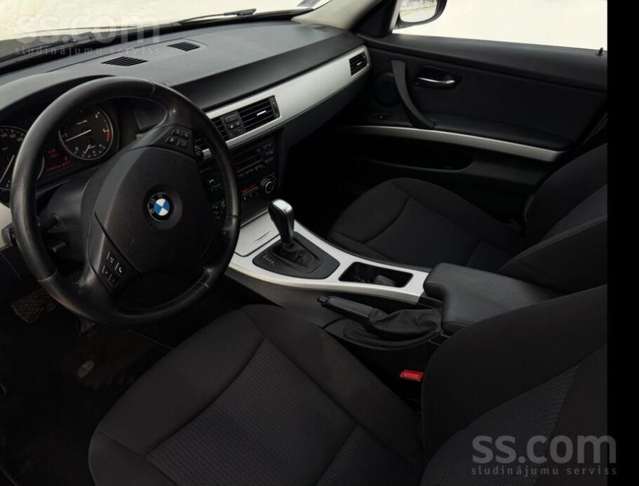 Melns BMW 318 2009 Jūrmala, ar dzinēja tilpumu 2.00 L un nobraukumu 309 tūkst. km par 3500 €, foto 5 vietnē AUTOMOTO.COM.LV