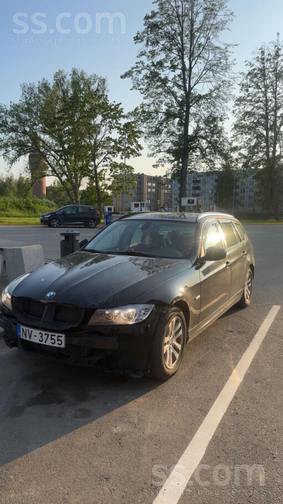 Black BMW 318 2010 in Jekabpils, with an engine capacity of 2.00 L and mileage of 312 thousand km for 16000 €, photo 1 on AUTOMOTO.COM.LV
