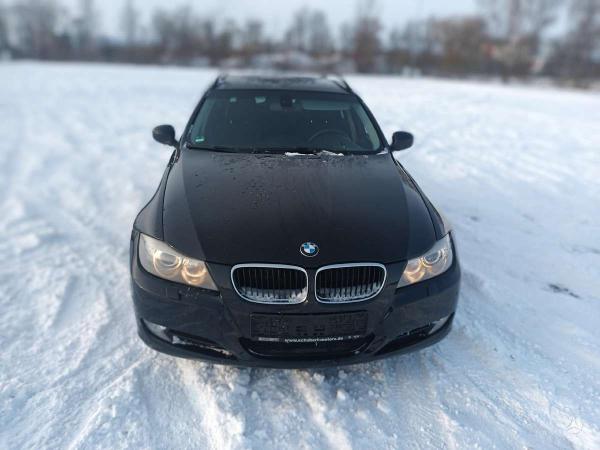 Melns BMW 318 2010 Marijampole, ar dzinēja tilpumu 2.00 L un nobraukumu 364 tūkst. km par 4300 €, foto 2 vietnē AUTOMOTO.COM.LV