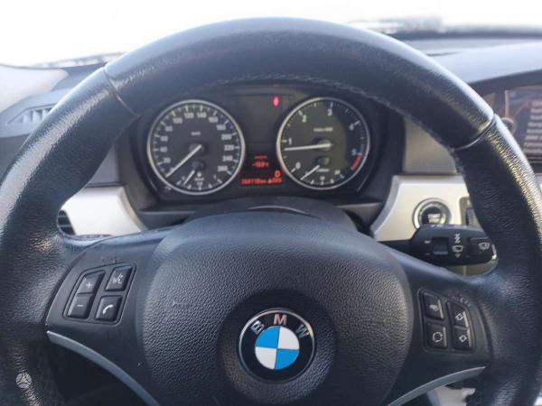 Melns BMW 318 2010 Marijampole, ar dzinēja tilpumu 2.00 L un nobraukumu 364 tūkst. km par 4300 €, foto 8 vietnē AUTOMOTO.COM.LV