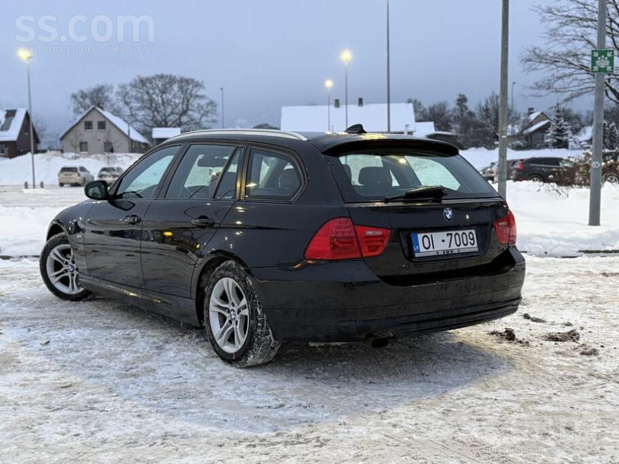 Black BMW 318 2010 in Talsi, with an engine capacity of 2.00 L and mileage of 318 thousand km for 4990 €, photo 3 on AUTOMOTO.COM.LV