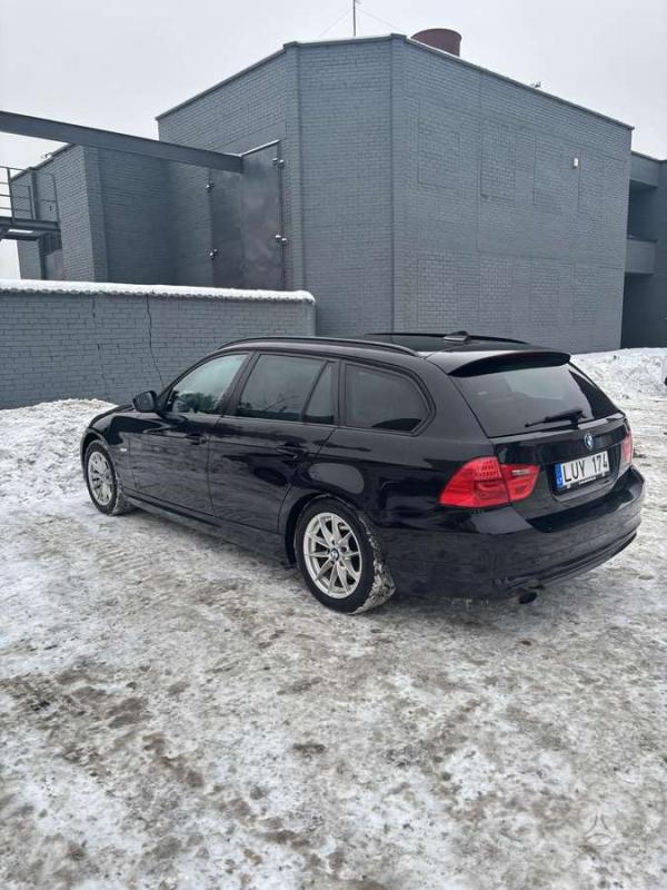 Melns BMW 318 2010 Kauņa, ar dzinēja tilpumu 2.00 L un nobraukumu 388 tūkst. km par 4300 €, foto 7 vietnē AUTOMOTO.COM.LV