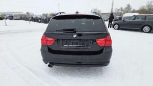 Black BMW 318 2010 in Marijampole, with an engine capacity of 2.00 L and mileage of 364 thousand km for 4300 €, photo 6 on AUTOMOTO.COM.LV