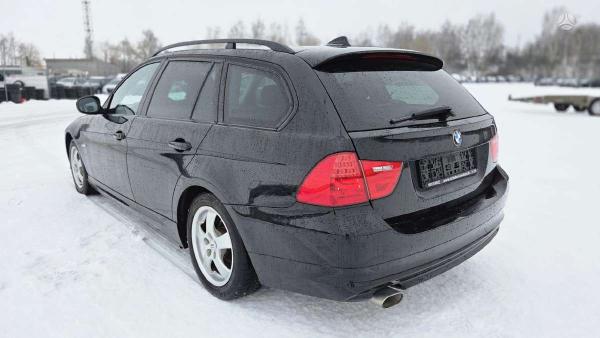 Melns BMW 318 2010 Marijampole, ar dzinēja tilpumu 2.00 L un nobraukumu 364 tūkst. km par 4300 €, foto 7 vietnē AUTOMOTO.COM.LV