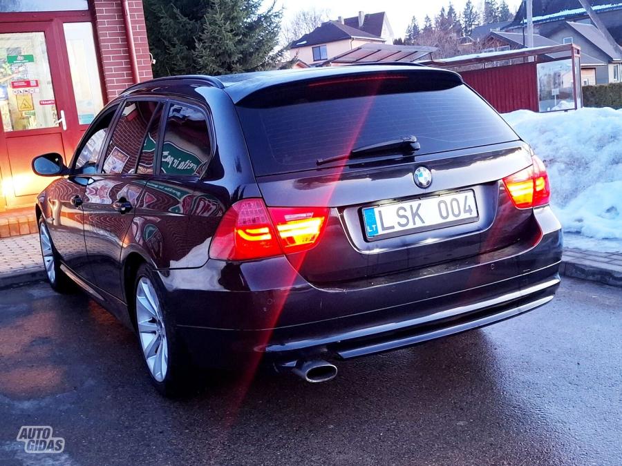Black BMW 318 2010 in Telschi, with an engine capacity of 2.00 L and mileage of 417 thousand km for 3300 €, photo 13 on AUTOMOTO.COM.LV