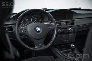 Black BMW 318 2010 in Riga, with an engine capacity of 2.00 L and mileage of 0 thousand km for 6950 €, photo 18 on AUTOMOTO.COM.LV