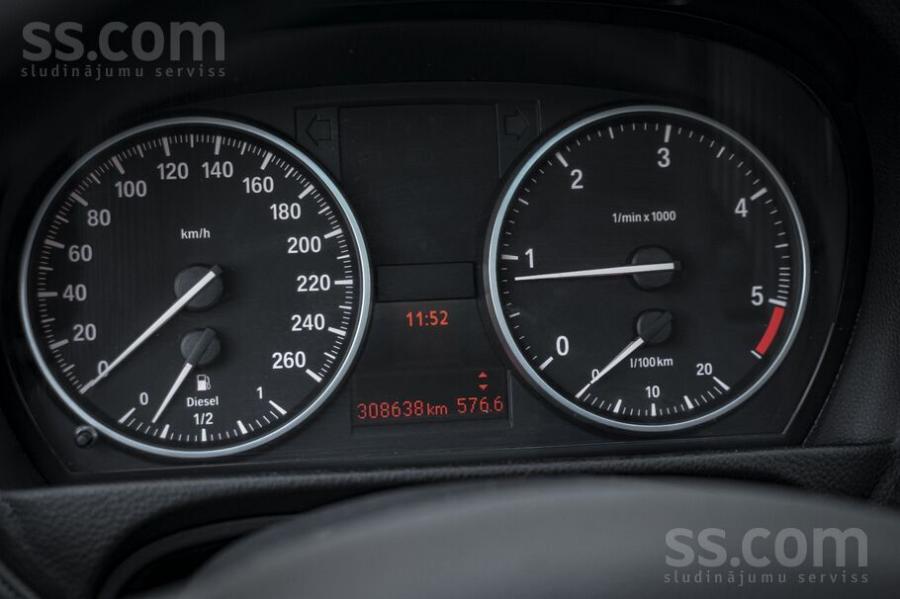Black BMW 318 2010 in Riga, with an engine capacity of 2.00 L and mileage of 0 thousand km for 6950 €, photo 19 on AUTOMOTO.COM.LV