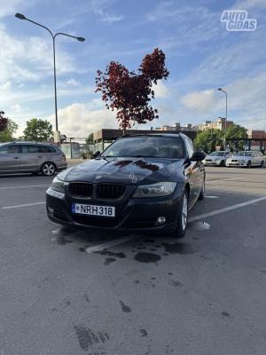 Black BMW 318 2010 in Klaipeda, with an engine capacity of 2.00 L and mileage of 307 thousand km for 3900 €, photo  on AUTOMOTO.COM.LV