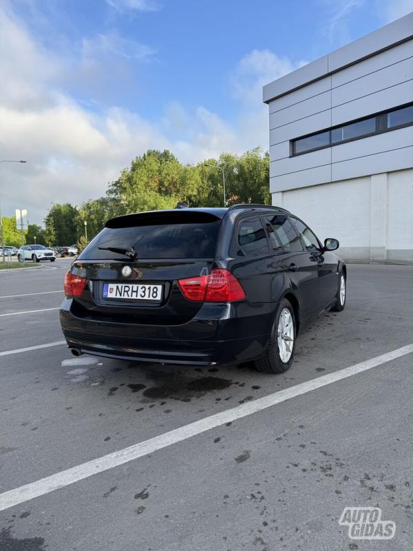 Black BMW 318 2010 in Klaipeda, with an engine capacity of 2.00 L and mileage of 307 thousand km for 3900 €, photo 7 on AUTOMOTO.COM.LV