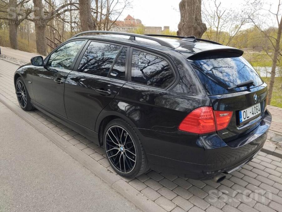 Melns BMW 318 2010 Bauska, ar dzinēja tilpumu 2.00 L un nobraukumu 285 tūkst. km par 4490 €, foto 10 vietnē AUTOMOTO.COM.LV
