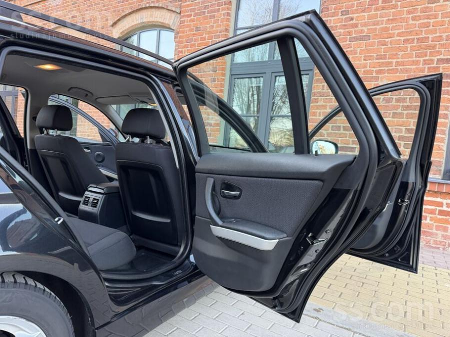 Melns BMW 318 2010 Rīga, ar dzinēja tilpumu 2.00 L un nobraukumu 293 tūkst. km par 5450 €, foto 11 vietnē AUTOMOTO.COM.LV