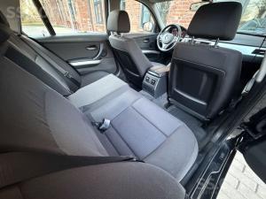 Melns BMW 318 2010 Rīga, ar dzinēja tilpumu 2.00 L un nobraukumu 293 tūkst. km par 5450 €, foto 12 vietnē AUTOMOTO.COM.LV