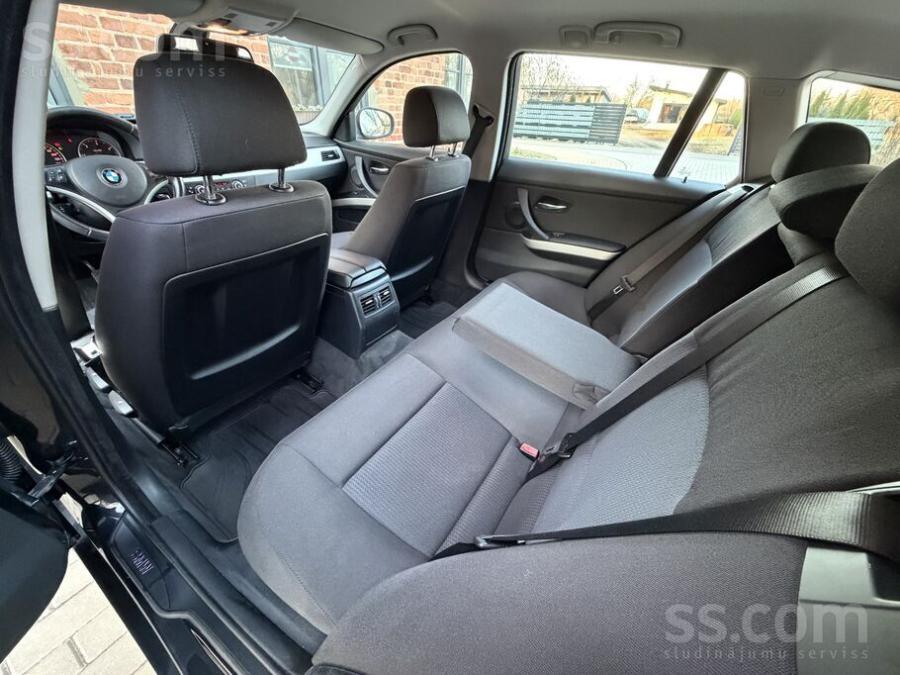 Melns BMW 318 2010 Rīga, ar dzinēja tilpumu 2.00 L un nobraukumu 293 tūkst. km par 5450 €, foto 13 vietnē AUTOMOTO.COM.LV