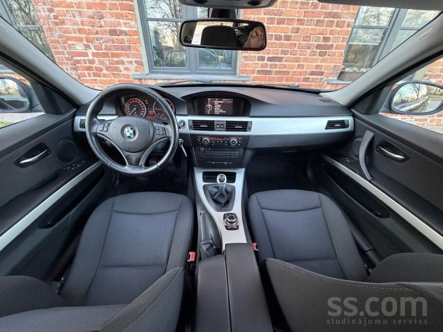 Melns BMW 318 2010 Rīga, ar dzinēja tilpumu 2.00 L un nobraukumu 293 tūkst. km par 5450 €, foto 19 vietnē AUTOMOTO.COM.LV