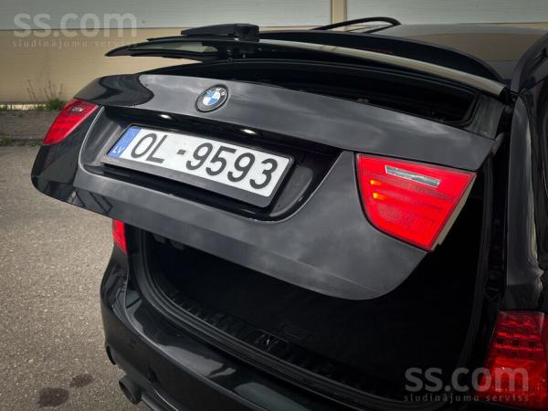 Melns BMW 318 2010 Tukums, ar dzinēja tilpumu 2.00 L un nobraukumu 376 tūkst. km par 6350 €, foto 5 vietnē AUTOMOTO.COM.LV