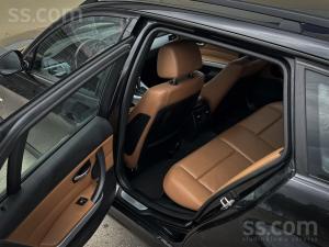 Black BMW 318 2010 in Tukums, with an engine capacity of 2.00 L and mileage of 376 thousand km for 6350 €, photo 8 on AUTOMOTO.COM.LV
