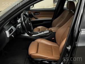 Black BMW 318 2010 in Tukums, with an engine capacity of 2.00 L and mileage of 376 thousand km for 6350 €, photo 10 on AUTOMOTO.COM.LV
