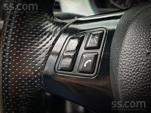 Black BMW 318 2010 in Tukums, with an engine capacity of 2.00 L and mileage of 376 thousand km for 6350 €, photo 17 on AUTOMOTO.COM.LV
