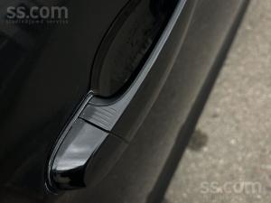 Black BMW 318 2010 in Tukums, with an engine capacity of 2.00 L and mileage of 376 thousand km for 6350 €, photo 33 on AUTOMOTO.COM.LV